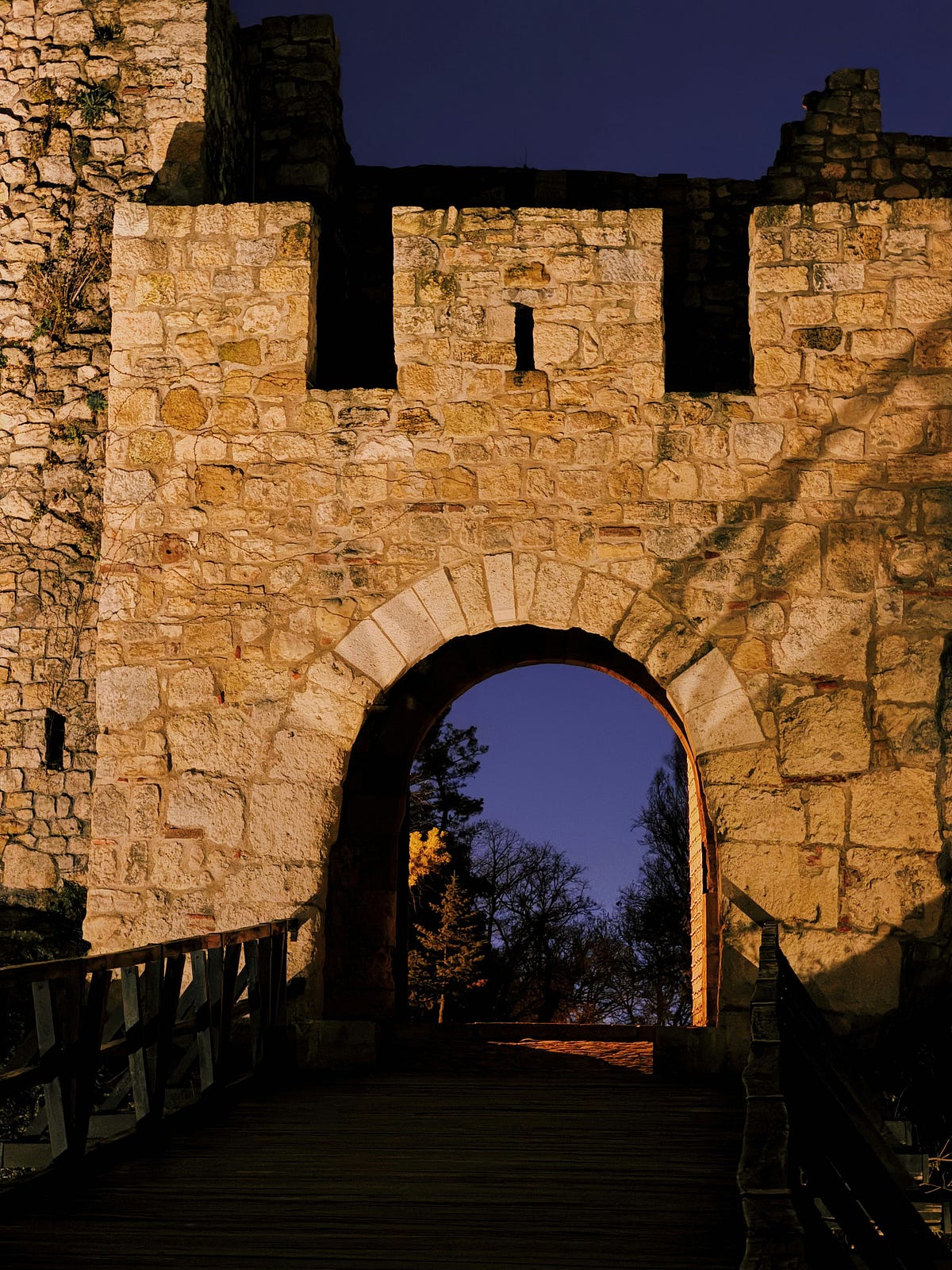 API Gateway vs Eureka Server: Key Differences in Microservices Architecture | by Rahul Soni ...