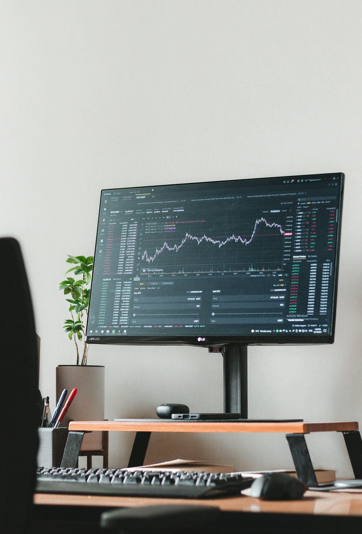 Why 99% of Retail Traders Will Never Beat a $50 Python Script | by ...