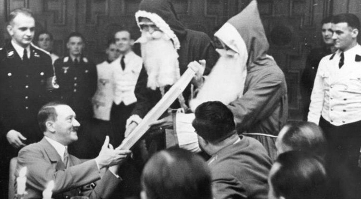 5 Disturbing Photos of History’s Most Evil People Casually Enjoying ...