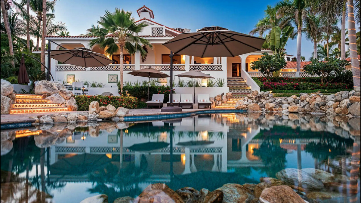 Benefits of Renting Villas in Cabo With a Chef | Medium