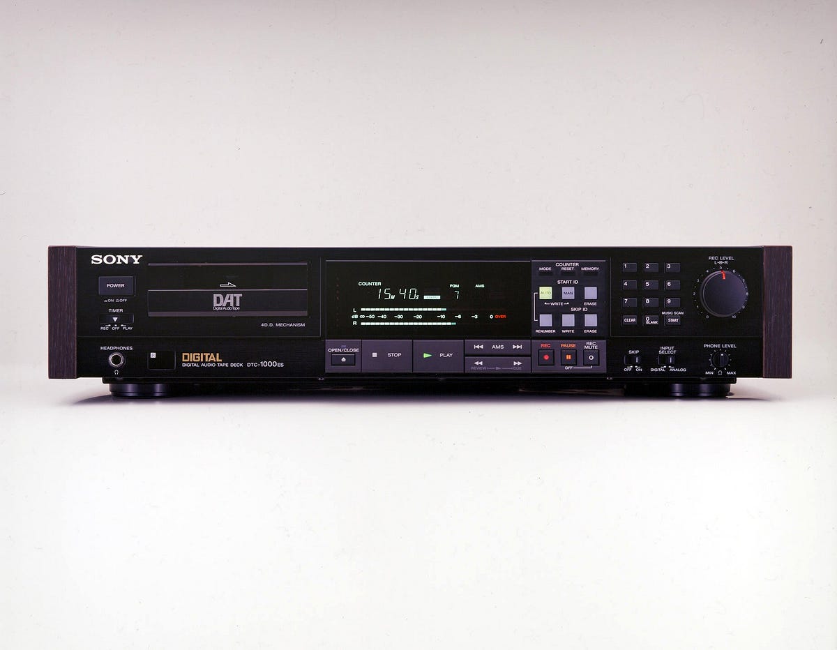 Sony DTC-1000ES: Uma análise técnica do primeiro gravador de fita de ...