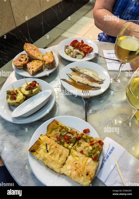 Review: 7 Authentic Tapas Bars in the Gothic Quarter for a True Catalan ...