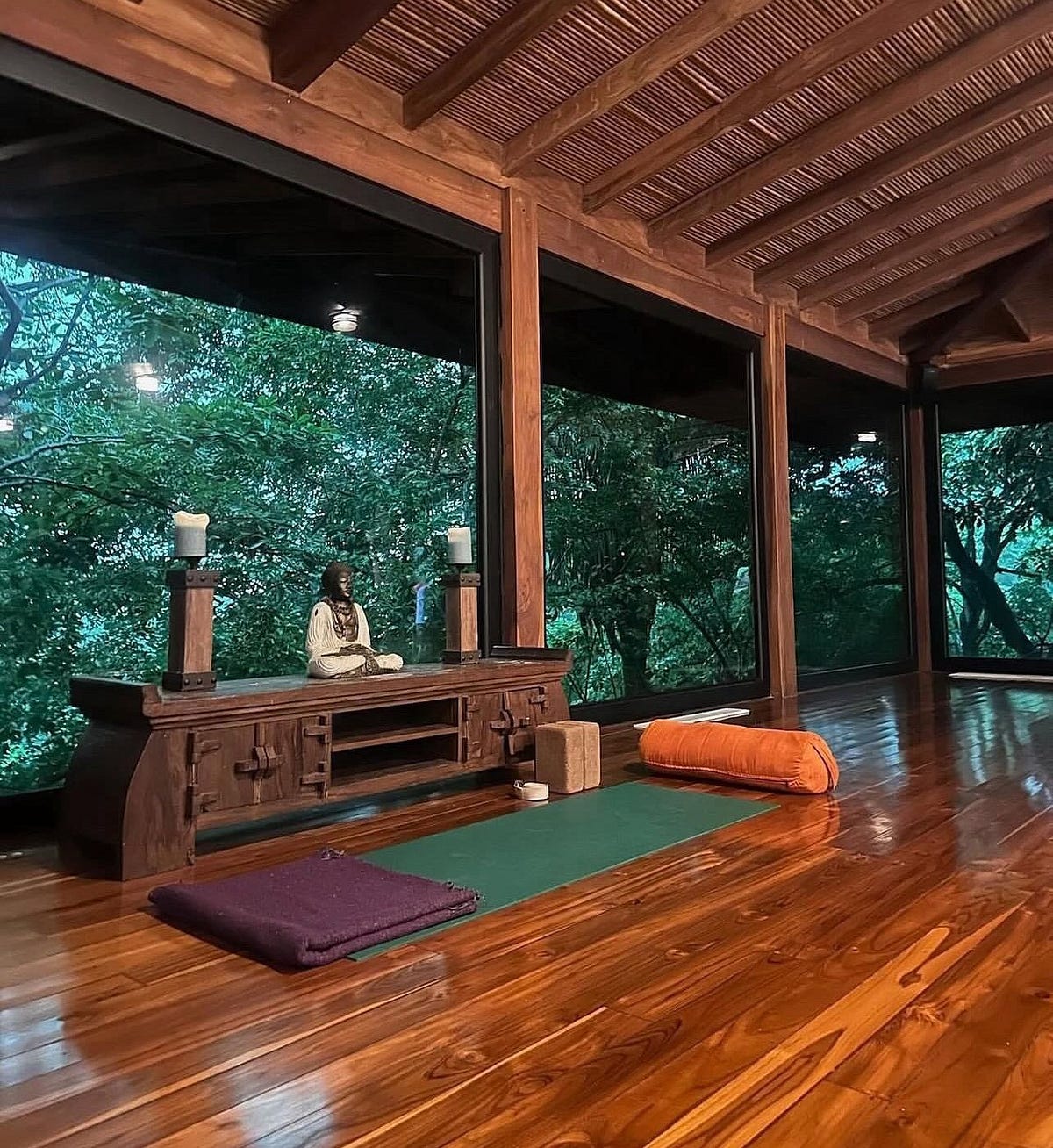 A Different Life is Possible. Finding Peace in Costa Rica | by Noelle ...