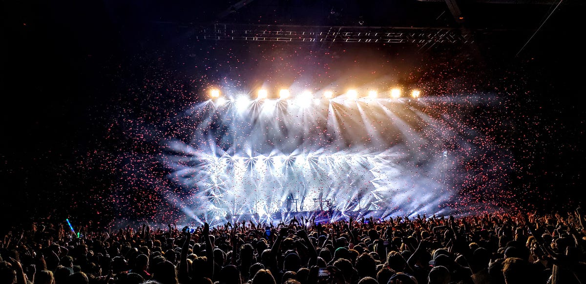 Standing at Concerts: Is It Really Necessary? | by Jennifer MacDonald ...