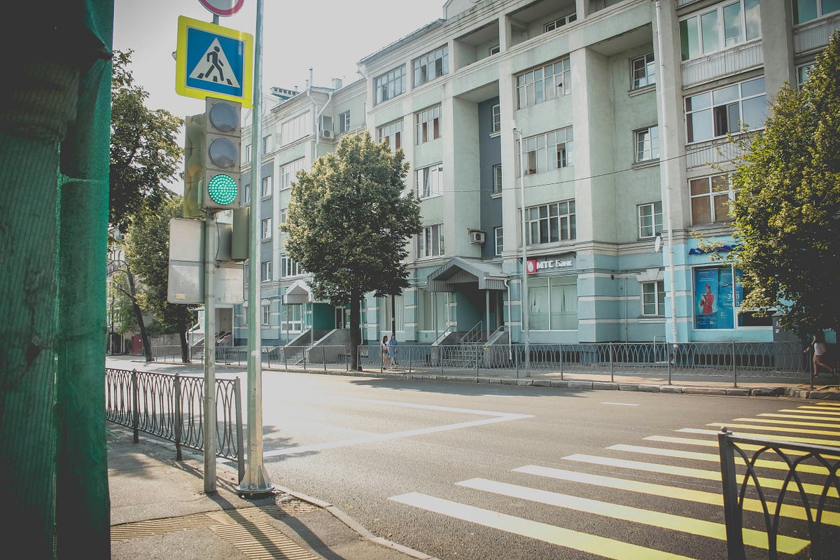 Is this considered street or travel photography? | by Sharon Advik | Medium