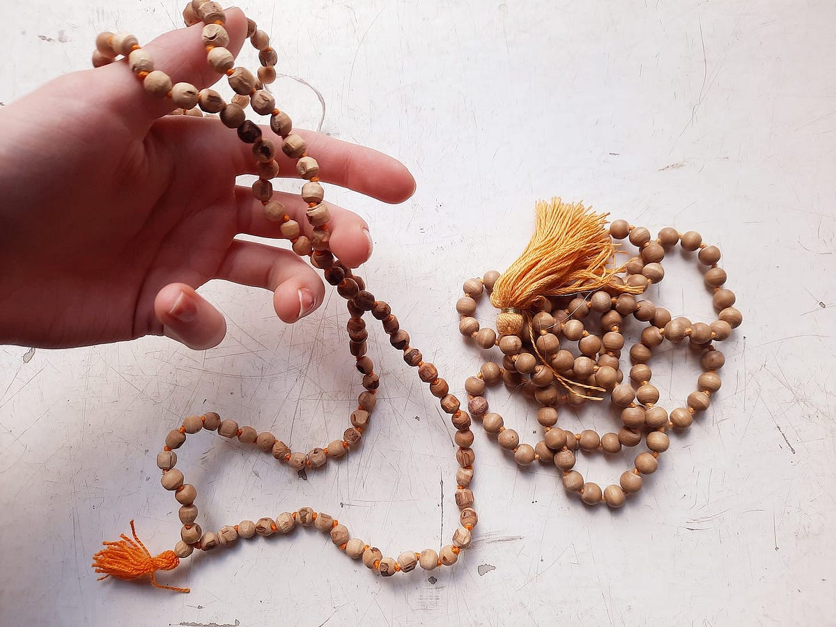 How to Use Mala Beads for Mantra Repetition: Part 1 | by Michelle R ...