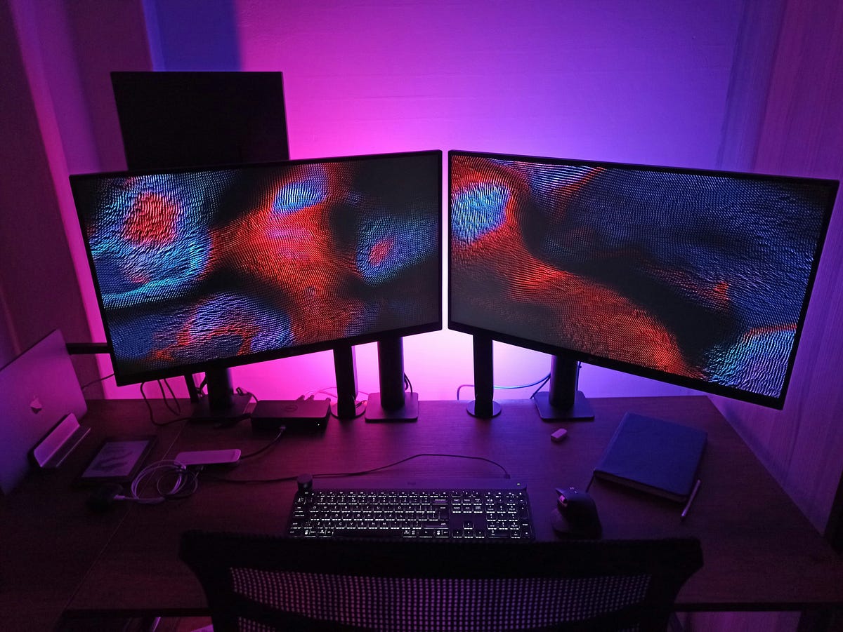 How to Connect Dual Monitors to a Laptop Docking Station | Medium