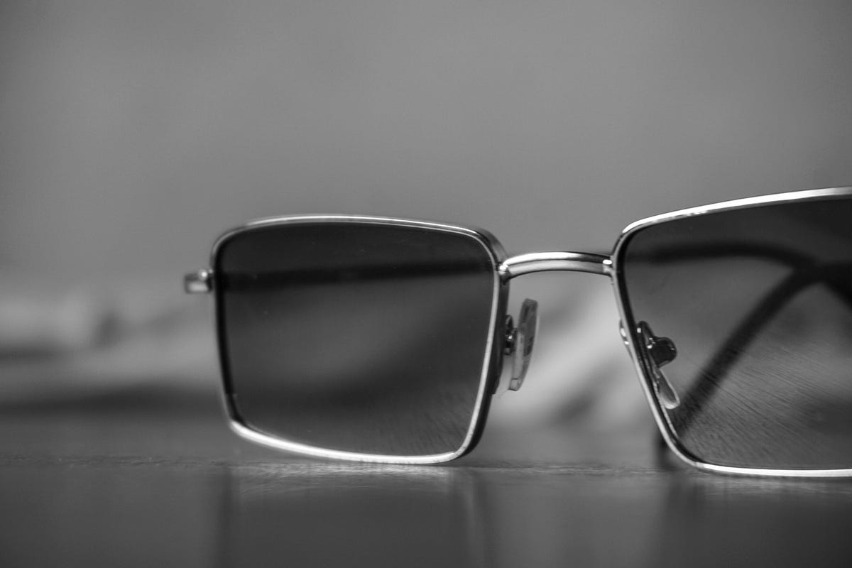 Why Tinted Medical Glasses Can Help After LASIK | by Yasuyuki Nakae, MD ...