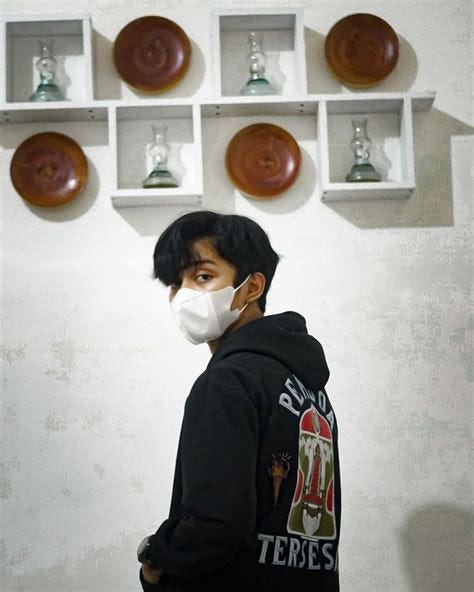 Alexandra Askandar, Direksi Bank Mandiri 2021: Profil & Karir | by ...