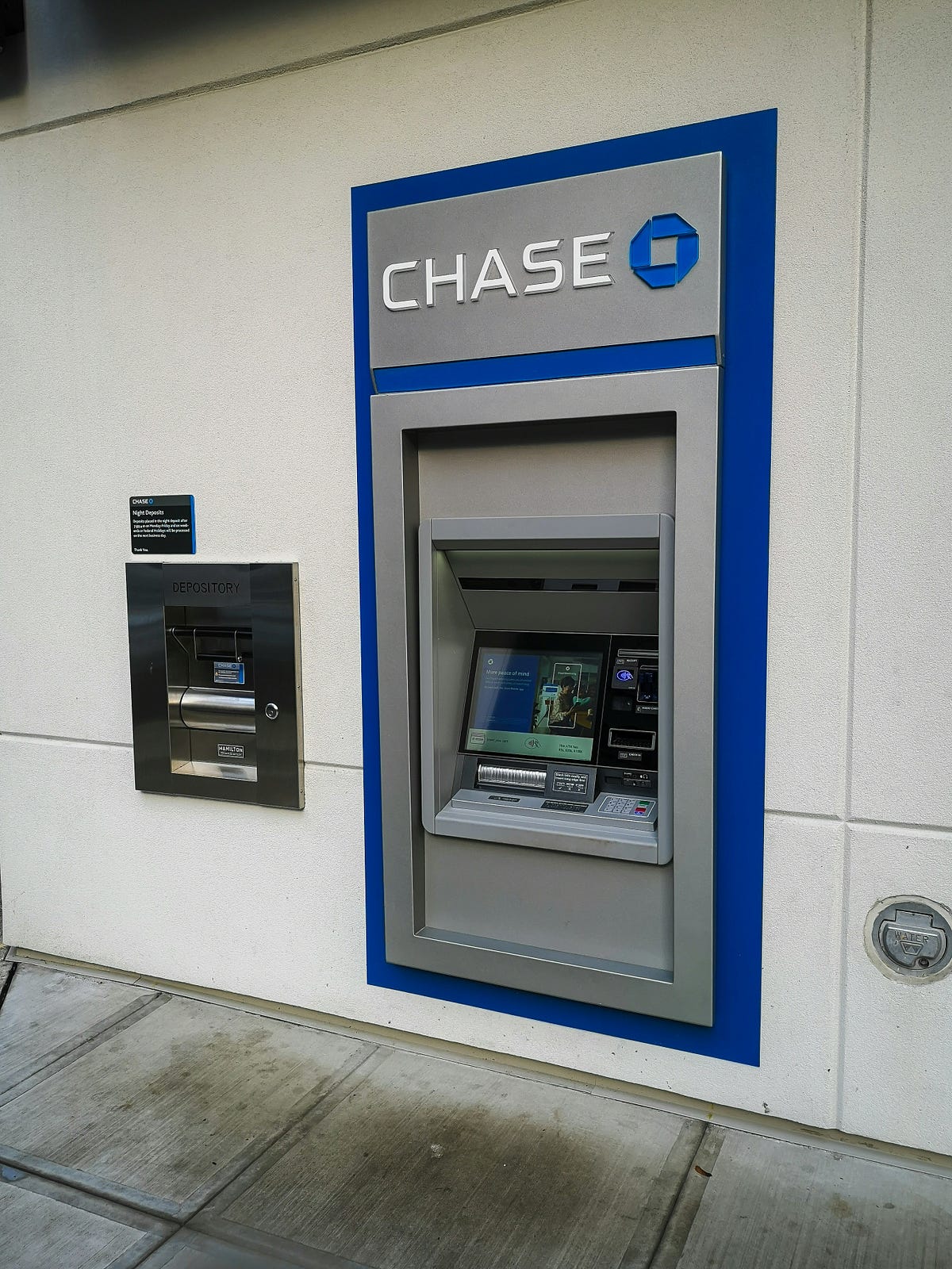 Viral Chase ATM “Glitch”-If It’s Too Good To Be True… | by ReMarie | Medium