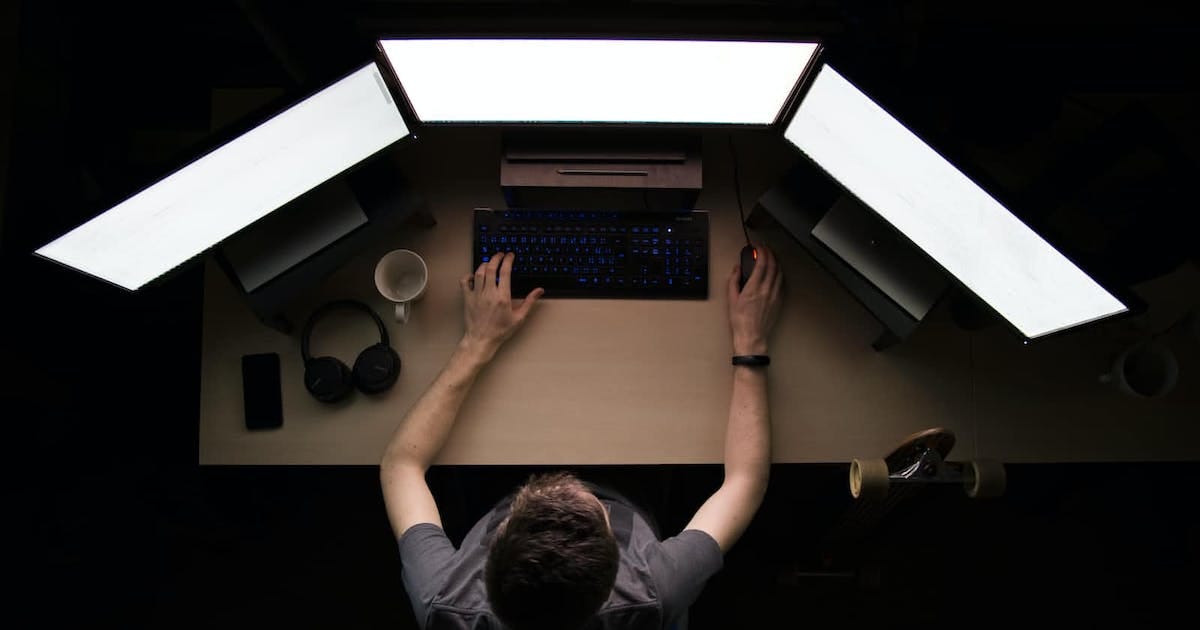 Infinite Scroll in React — Without External Libraries | by Shubh Agrawal | Quick Code | Medium