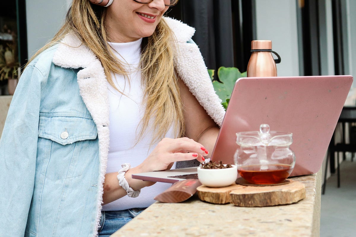 5 Things You Must Have In Your Writing To Make It Stand Out | by Billy ...