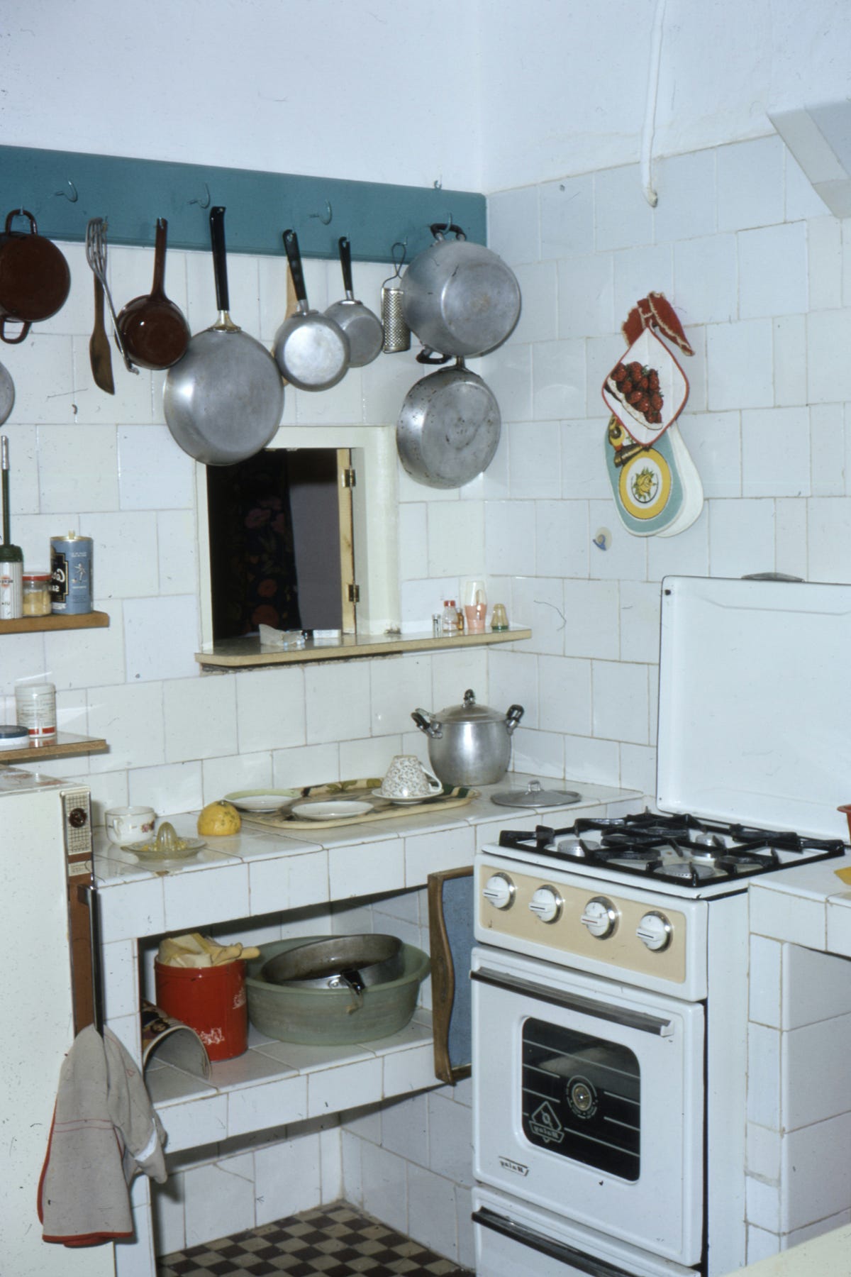 The Day My Kitchen Turned Into a Comedy Show | by S.M.ARIF | Quirky ...