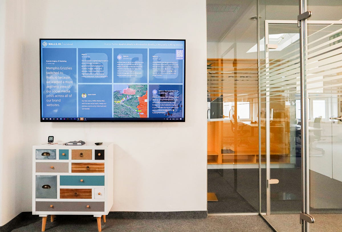 Upgrading Your Lobby: The Advantages of Electronic Directory Boards ...