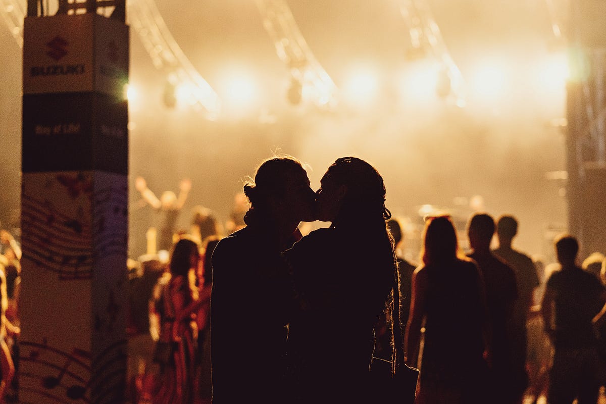 How to Make the Ideal Reader Fall in Love With Your Writing? | by Ani Vals | Medium