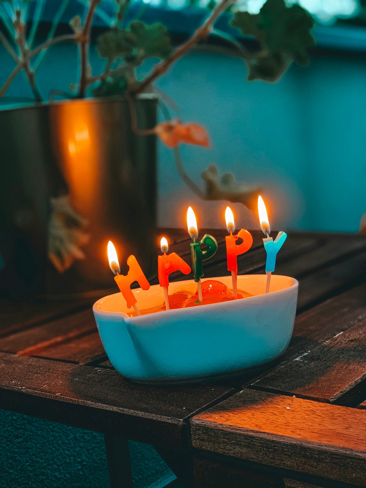 What’s Make You Happy. Photo by Charlota Blunarova on Unsplash | by 'in ...