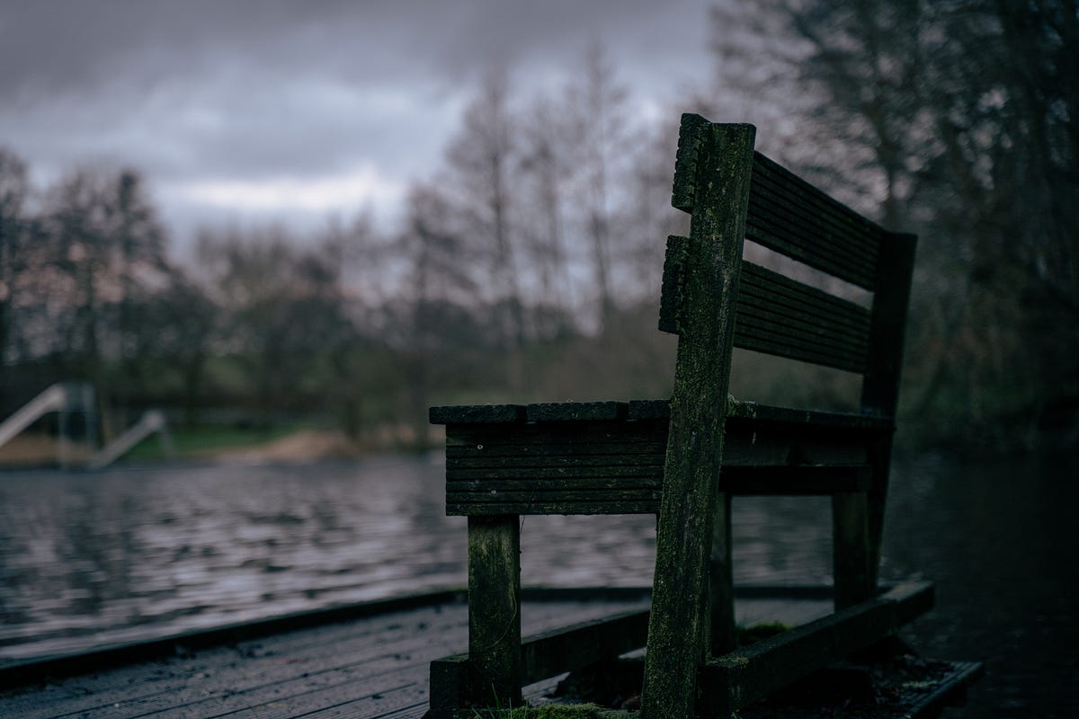 Her Pier Bench. A poem | by Davey Cobb | Moon Light Confessions | Medium