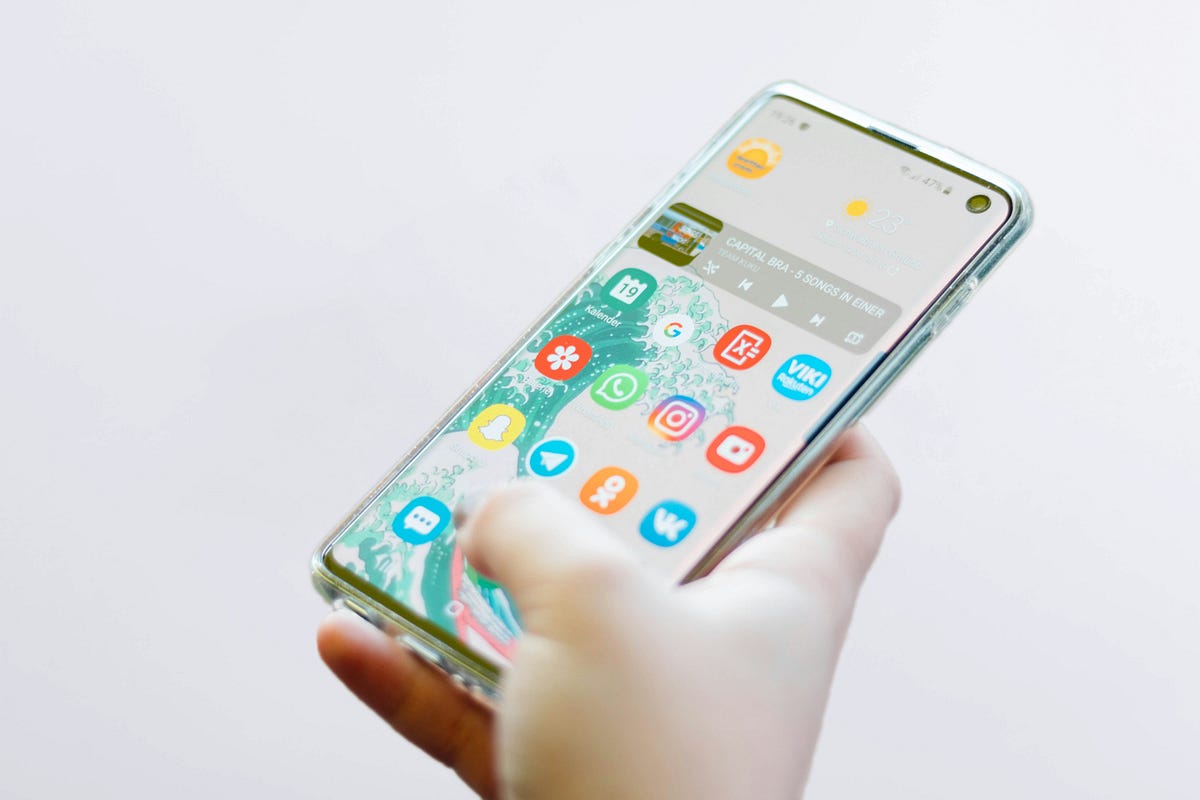 The Thumb Zone UX in 2025: Why Your Mobile App Needs to Rethink ...