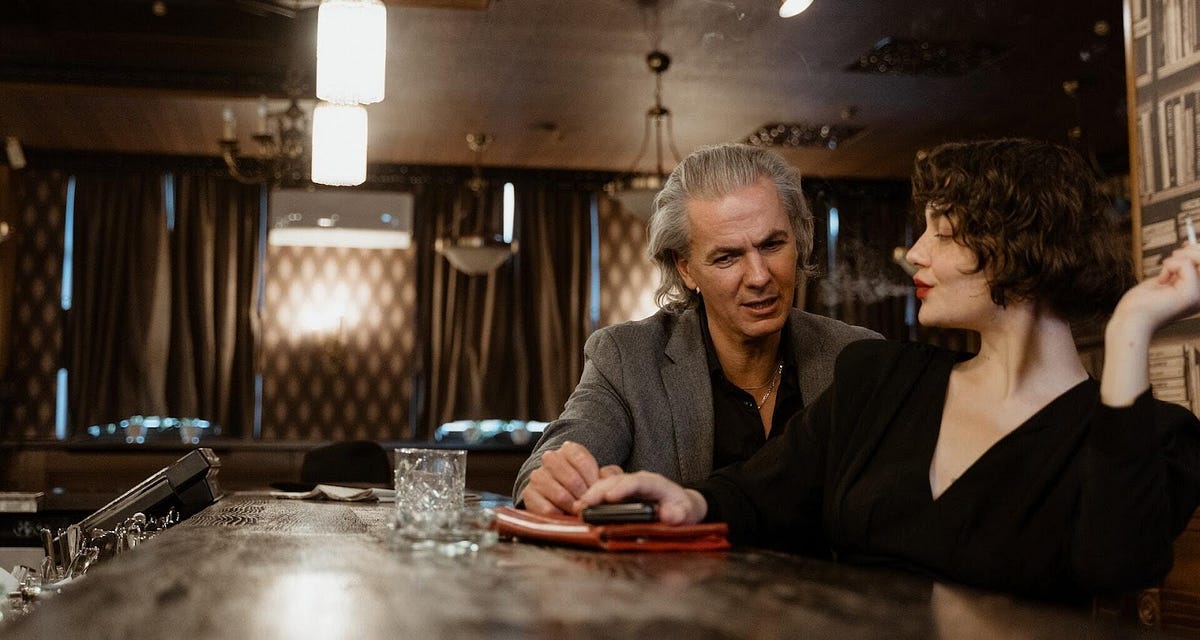 Dealing with Age Gaps in Relationships | by Marta Levchenko | Medium