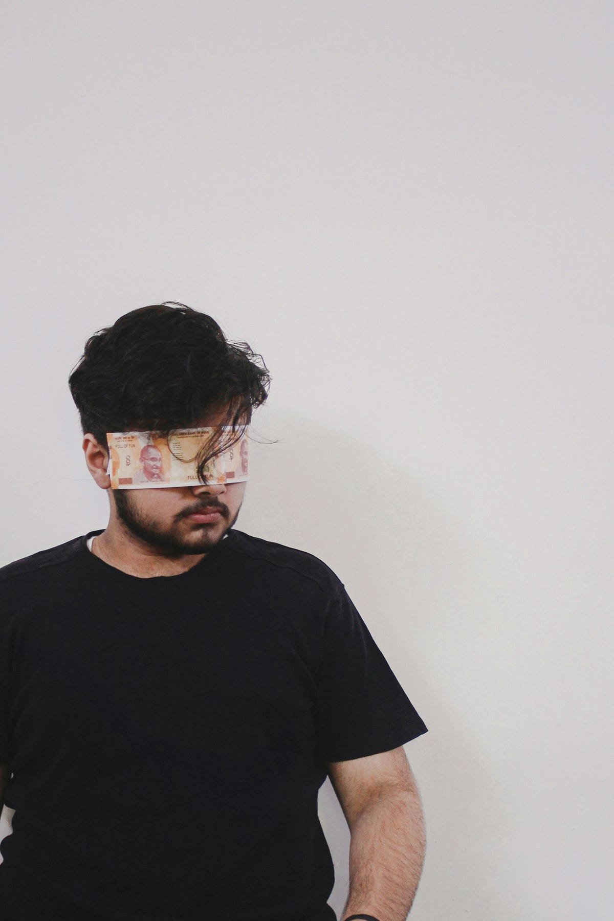 Angus Found an Expensive Phone, But the Owner’s Demands Were Outrageous ...