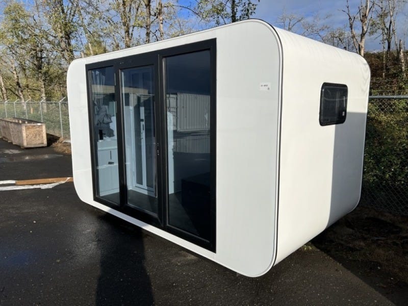 Bastone Portable House: Revolutionize Your Living! | by Mazizi | Jun ...