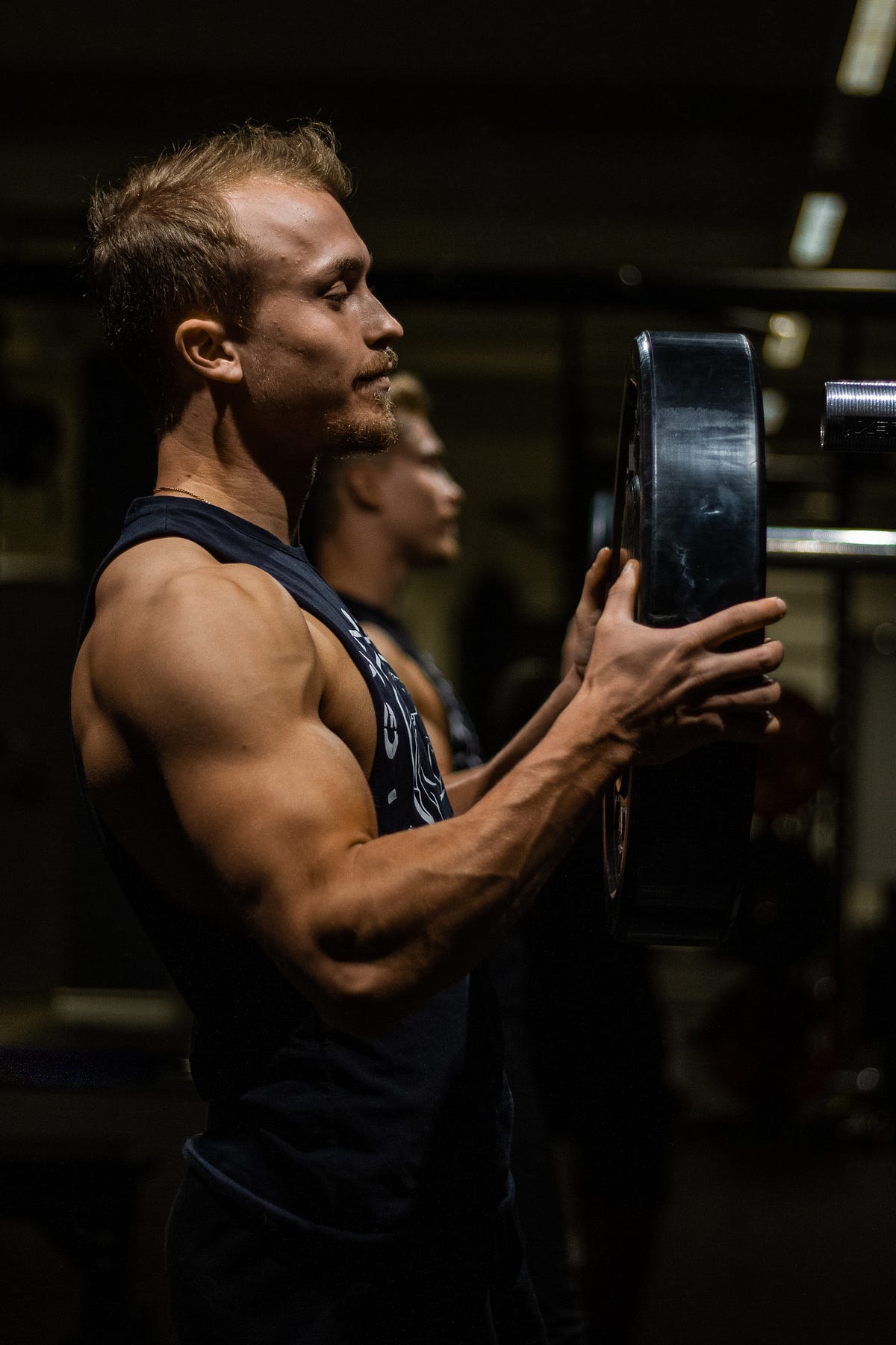 Build Big Forearms Fast: Wrist Leverage Bar Review | by Kristoffer Becker | Medium