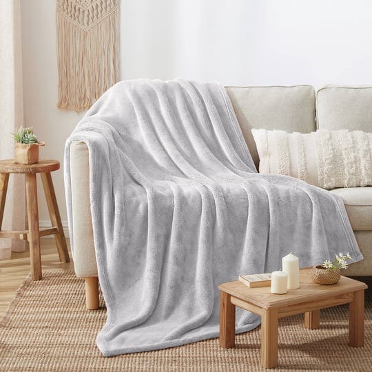 The Best Gray Throw Blankets | by Jermaine Barnes | May, 2024 | Medium