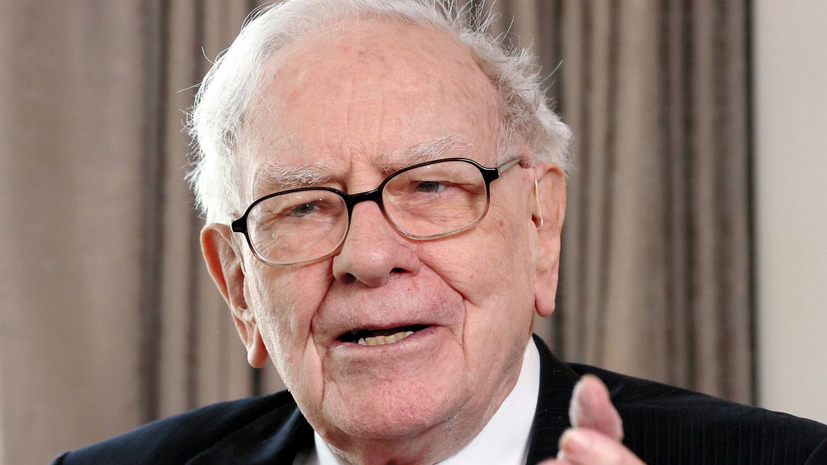 Warren Buffet is all about the cash | by El Rees | Medium