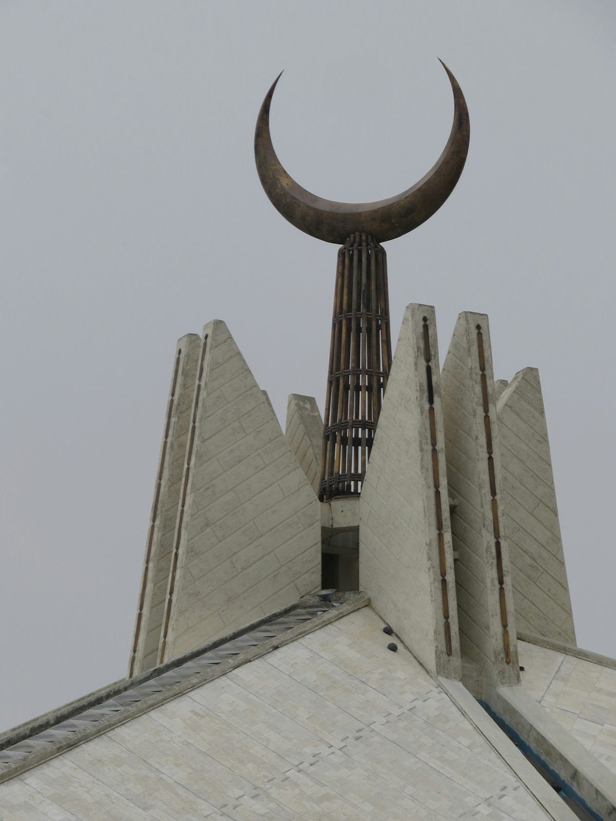 Unveiling the Magnificence of Faisal Mosque in Islamabad, Pakistan | by ...