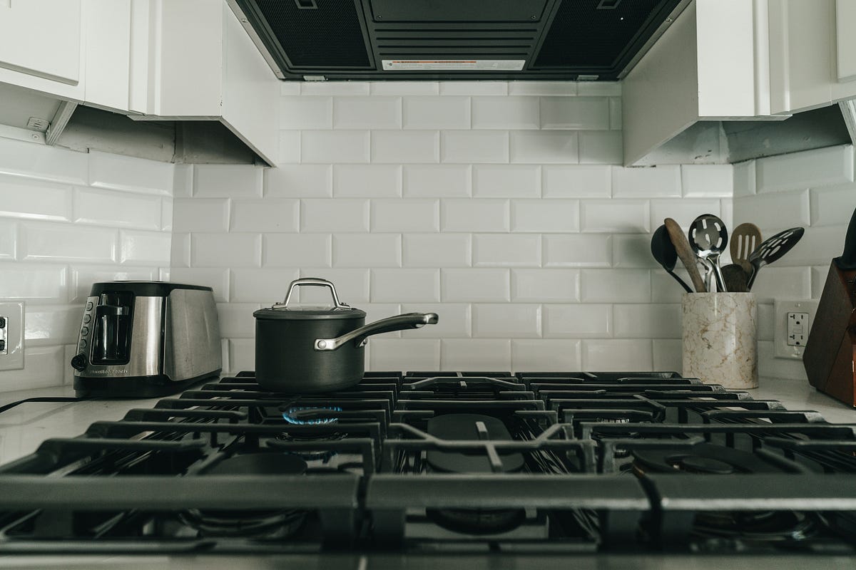 Advantages of Using Gas Stoves. The choice of a kitchen appliance has a ...