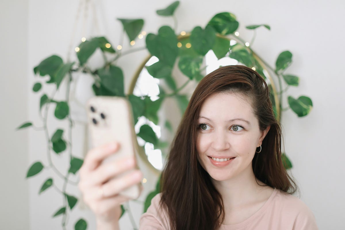 If They Don’t Reply, Don’t Bother Chatting | by Athena Loves | Feb, 2024 | Medium