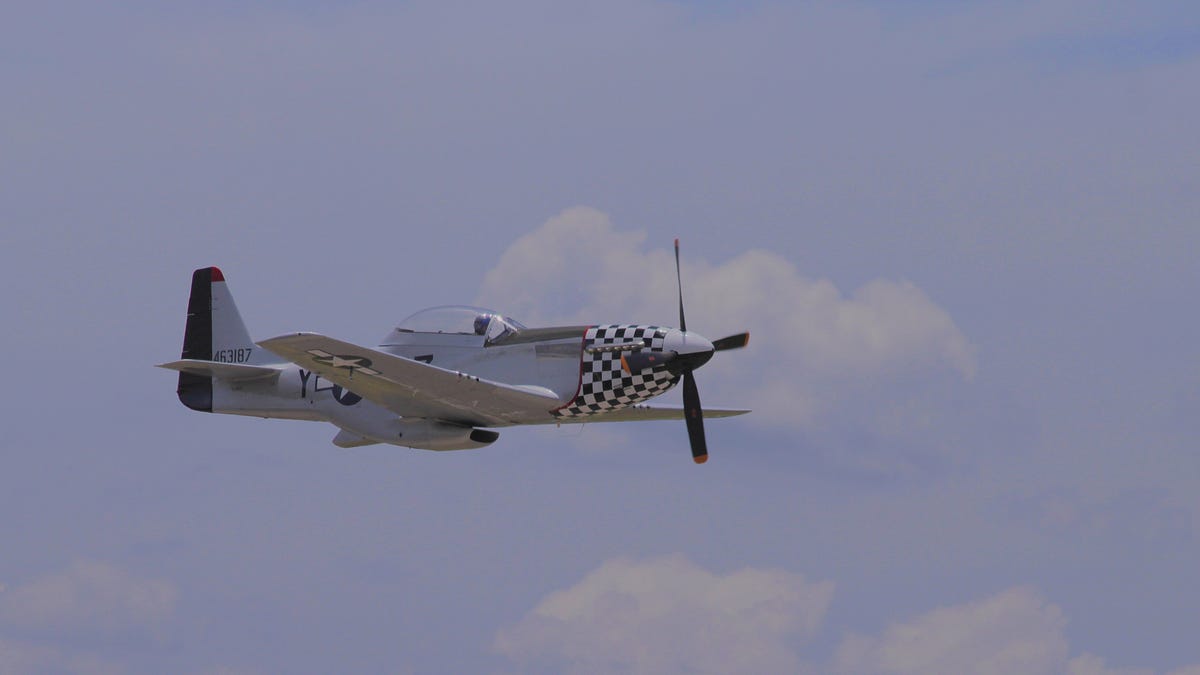 Vue 3 — Props. Pass data to child components with… | by John Au-Yeung | JavaScript in Plain English