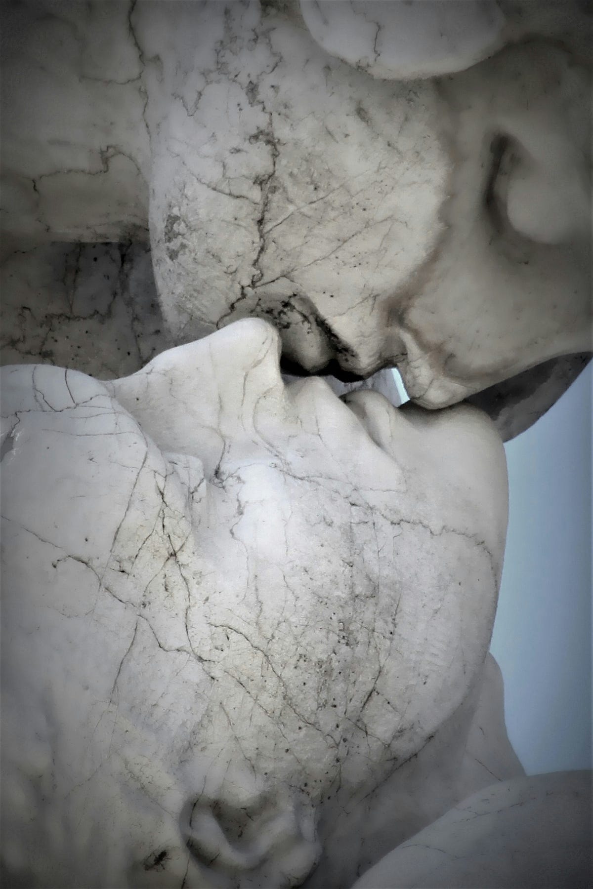 Attachment Styles: How Early Relationships Influence Adult Behavior | by ZainabNadeem | The ...