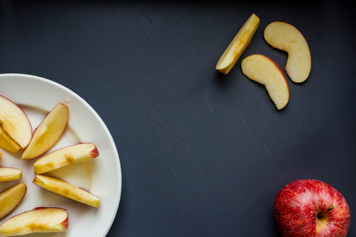 Peel Your Apples or Keep the Skin On? The Truth Might Surprise You | by ...