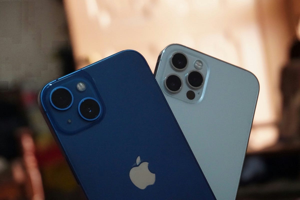 Green Screens and Confused Users. A tale of frustration in the Apple ...