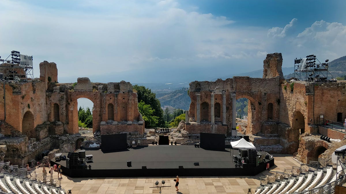 Reviving Ancient Greek Theatre: Modern Interpretations | by Emily Smith ...