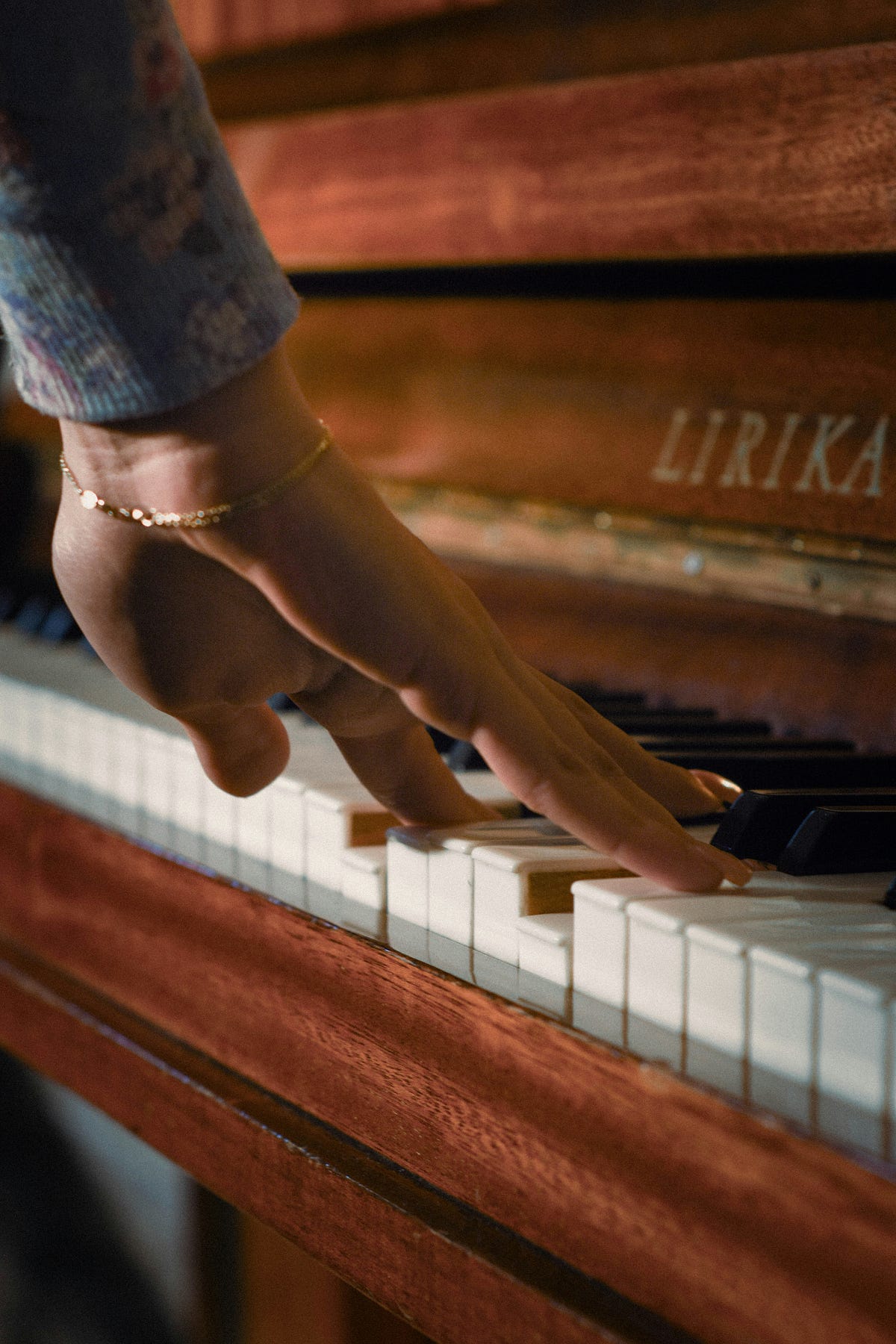 Can Playing the Piano Cause Arthritis? Understanding the Risks and ...
