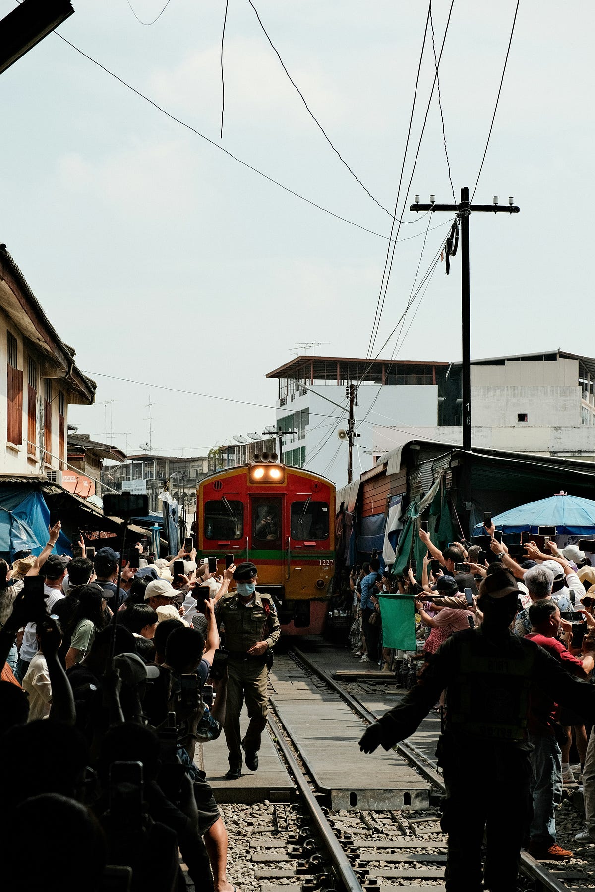 The Terrifying Journey on “The Beast” The Infamous Train Leading To A ...
