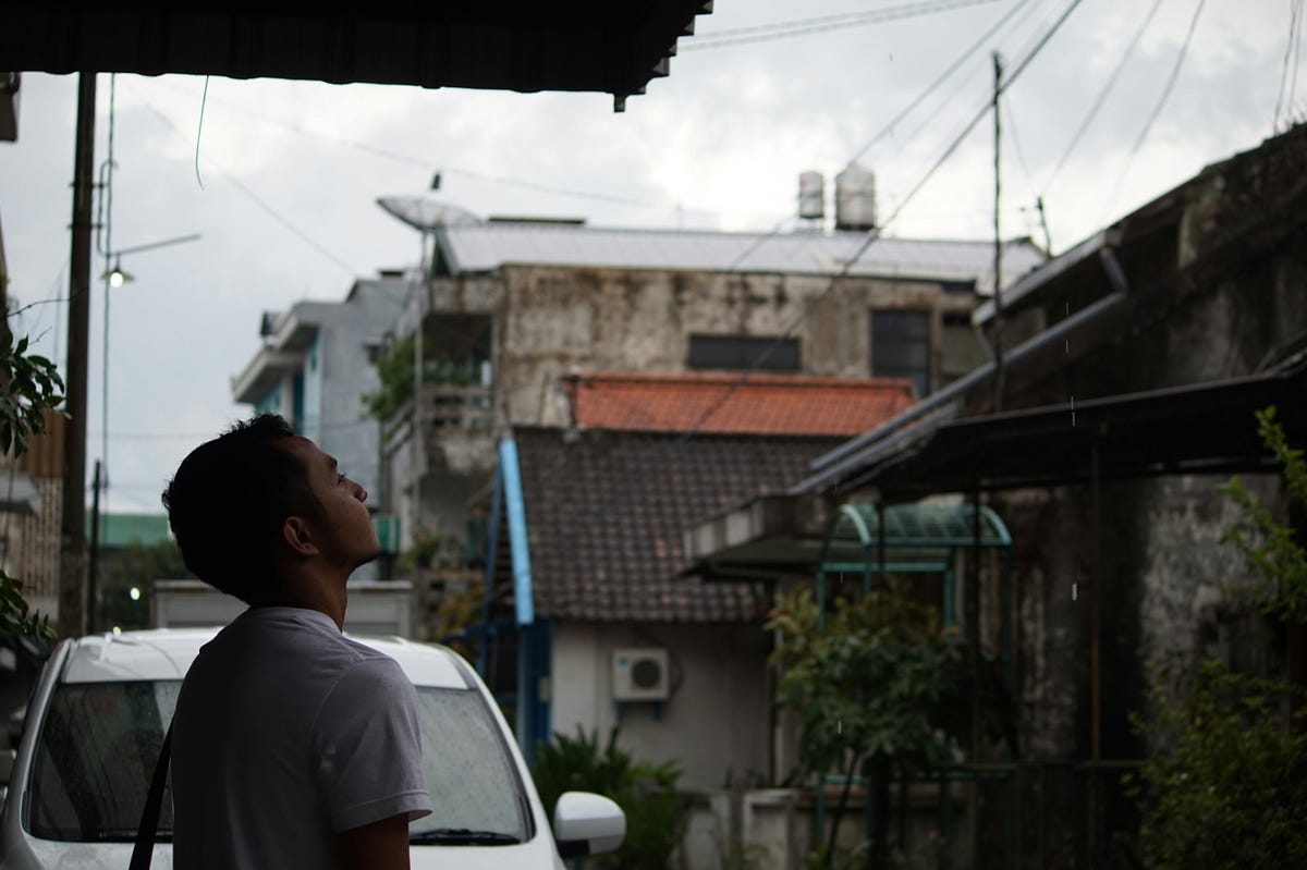 Kedamaian atau kehampaan - Habiby Bastyan - Medium