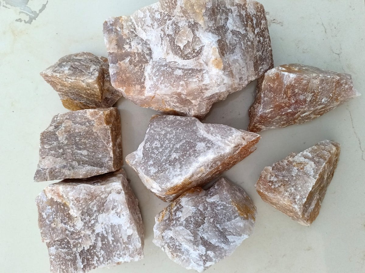 Caramel Quartz Powder in India | Zillion Sawa Minerals Pvt. Ltd. | by ...
