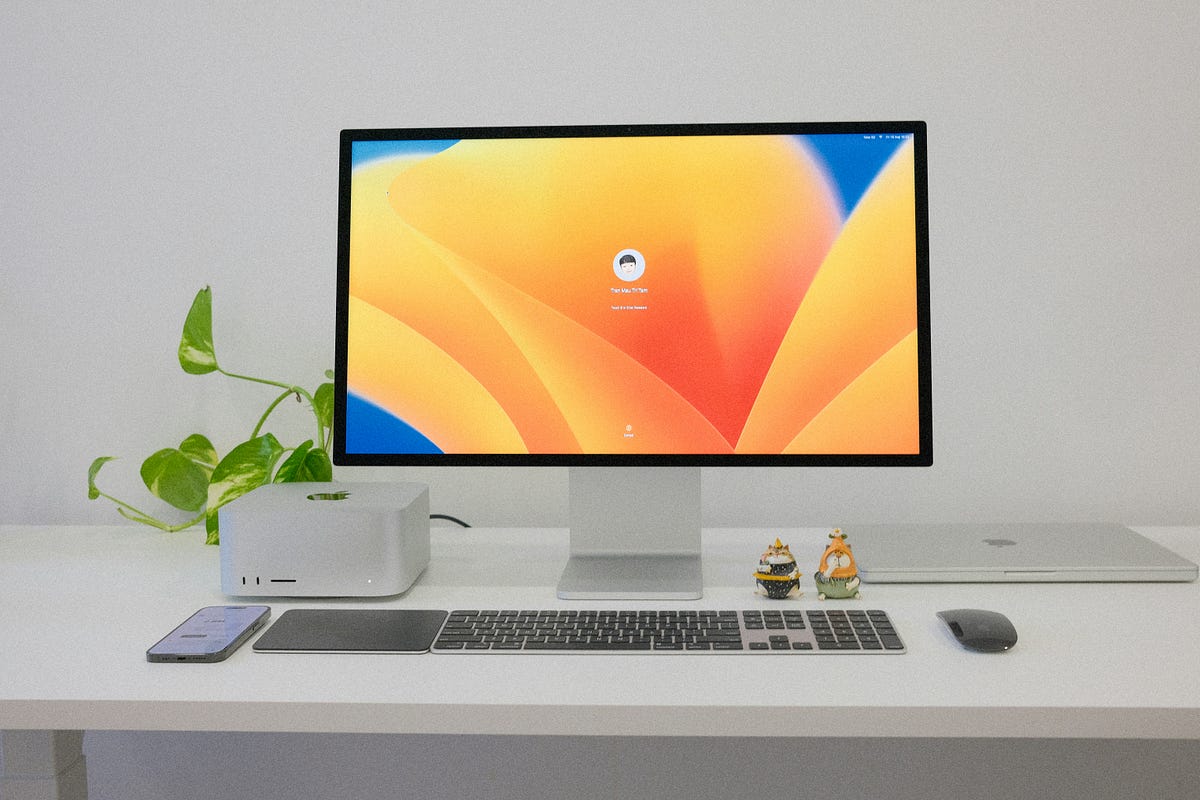 Local LLM on Apple Silicon: What Hardware to Buy (2025) | by r00tb33r ...