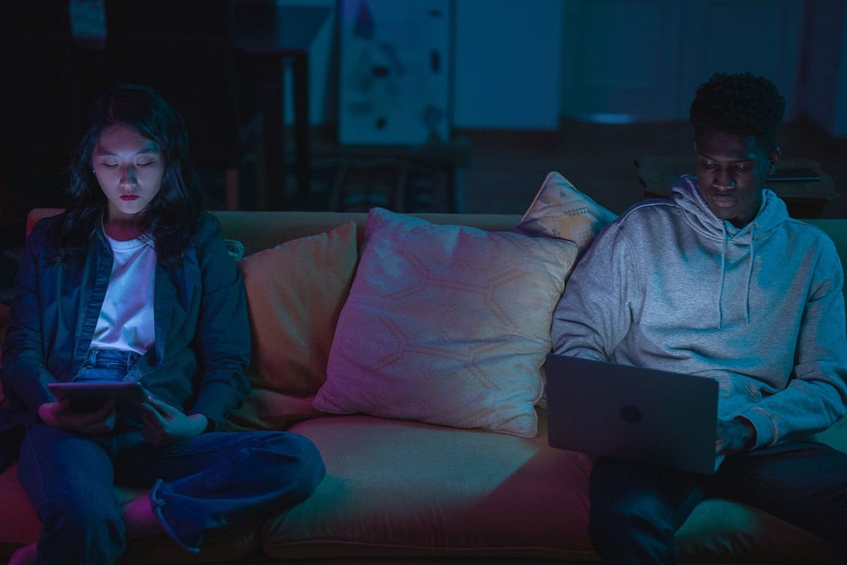 how-to-make-long-distance-relationships-work-by-marie-osme-a-medium