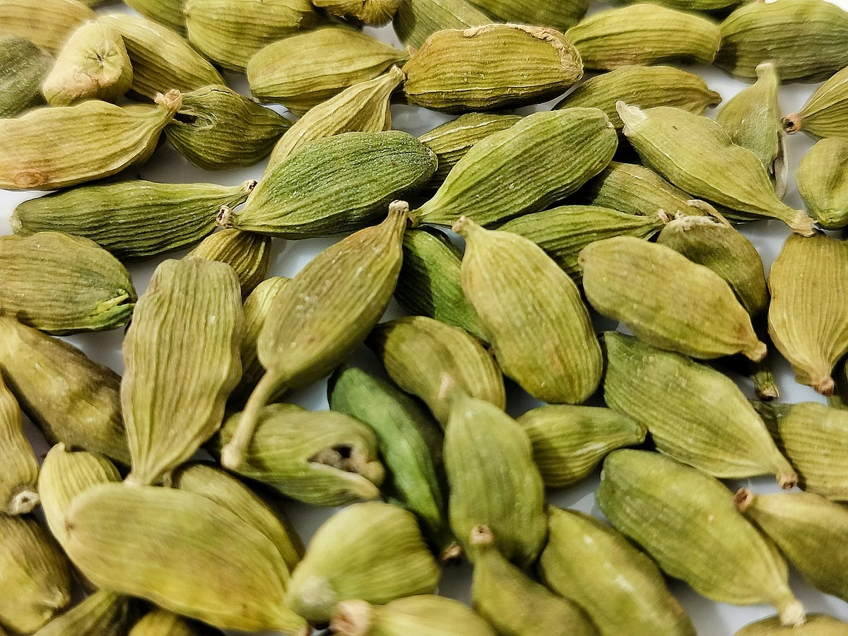 Discover the Secret of Cardamom: Attracting Money, Good Fortune, and ...