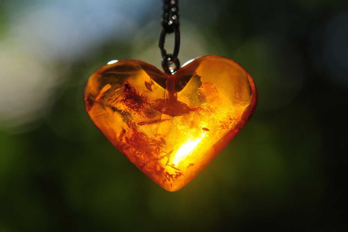 Amber Meaning: Healing Properties, Protection, and Symbolism - IFSHE ...