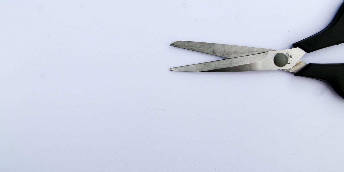 Linux: how to split a big file into smaller files (and join them again) | by Konstantinos ...