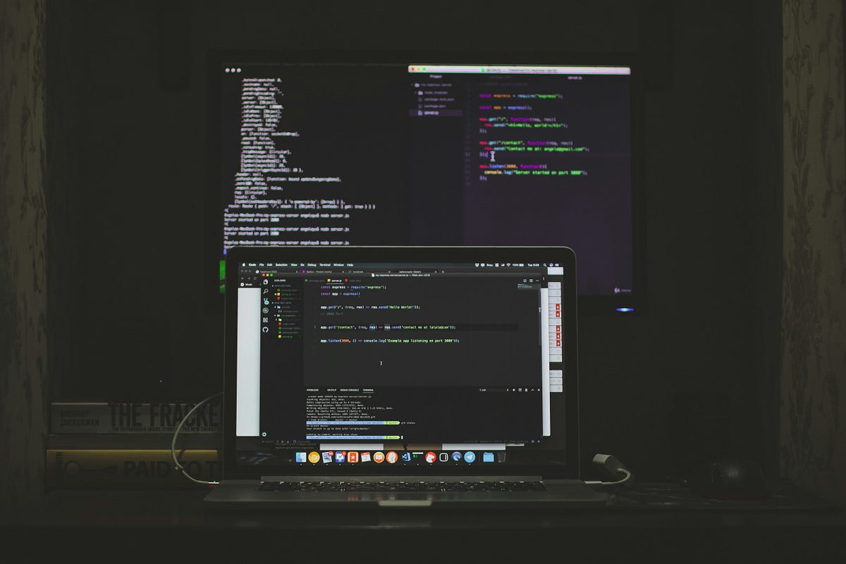 Dependency Injection in Go: How Senior Developers Structure Large Applications | by Syarif | Sep ...
