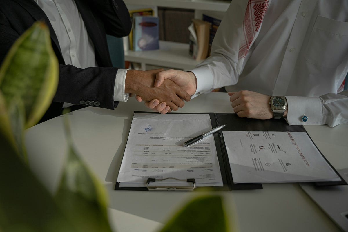 The Lifecycle of a Data Contract: From Design to Enforcement | by Sopan ...