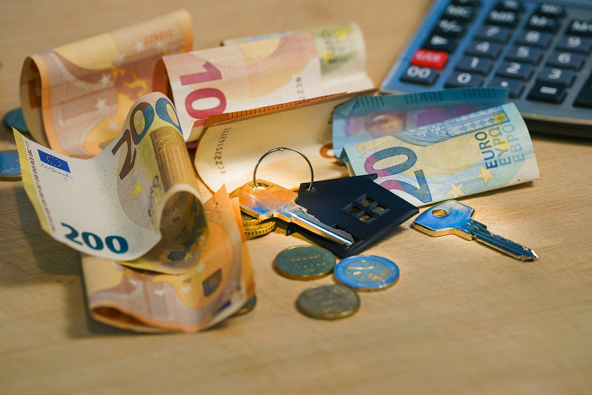 💰🌍 What are the 3 Most Profitable Investments in the World? 📈🏠 | by Muhammad Naveed Arshad,MSc ...