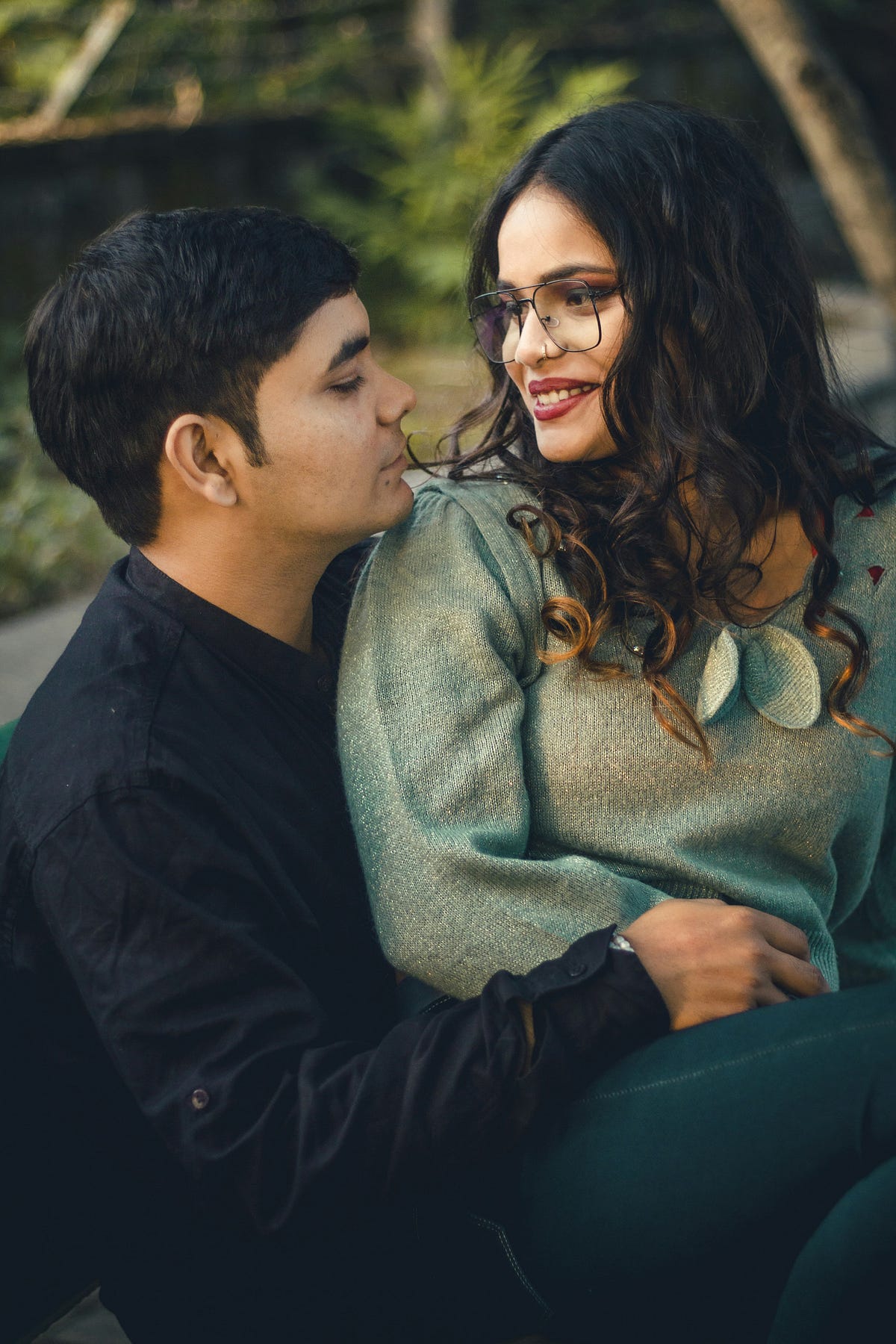 6 Real Signs to Know If a WOMAN Is Attracted to You, according to Psychology. | by Jane Francis ...