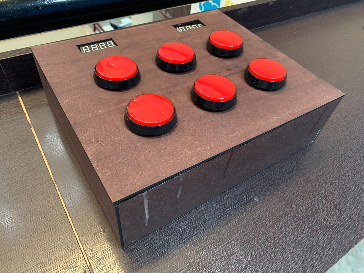 Whack-A-Button by ComA. โครงงานนี้ก็คือเกมตีตัวตุ่นแต่ตัวตุ่นของ… | by FALLENSLAYER007 | Medium